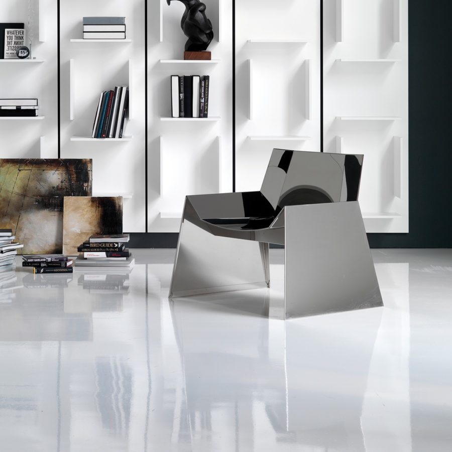 Poltrone moderne: in pelle, economiche, di design, prezzi e modelli