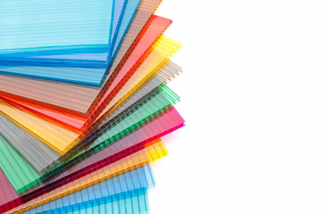 Policarbonato: caratteristiche, proprietà, settori di impiego ed utilizzi