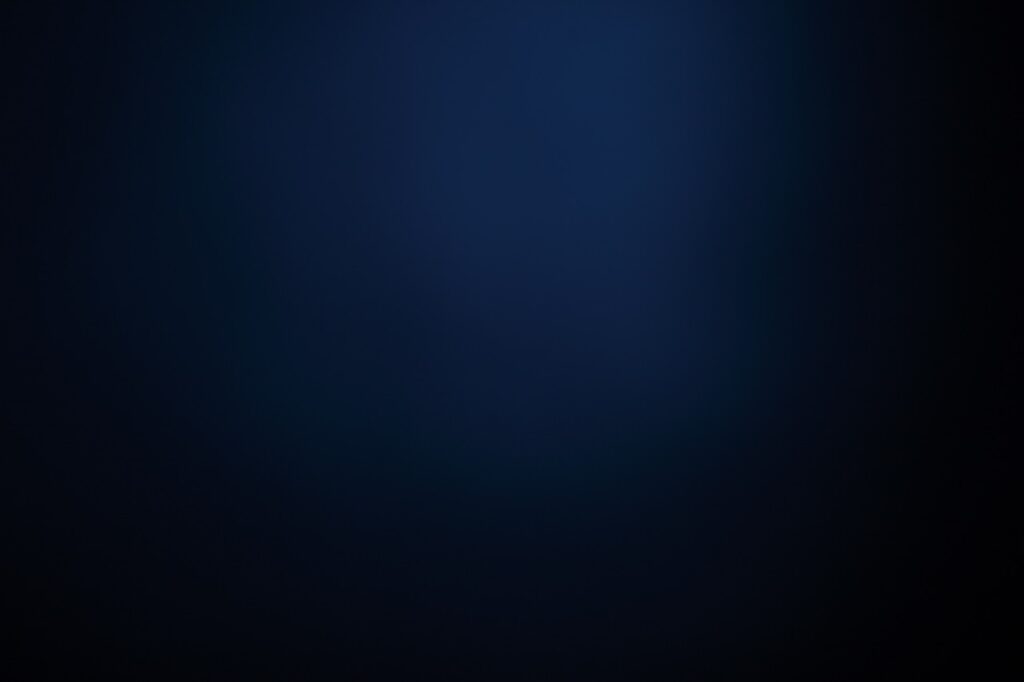 Colore blu scuro: abbinamenti in arredo, codici colori, significato